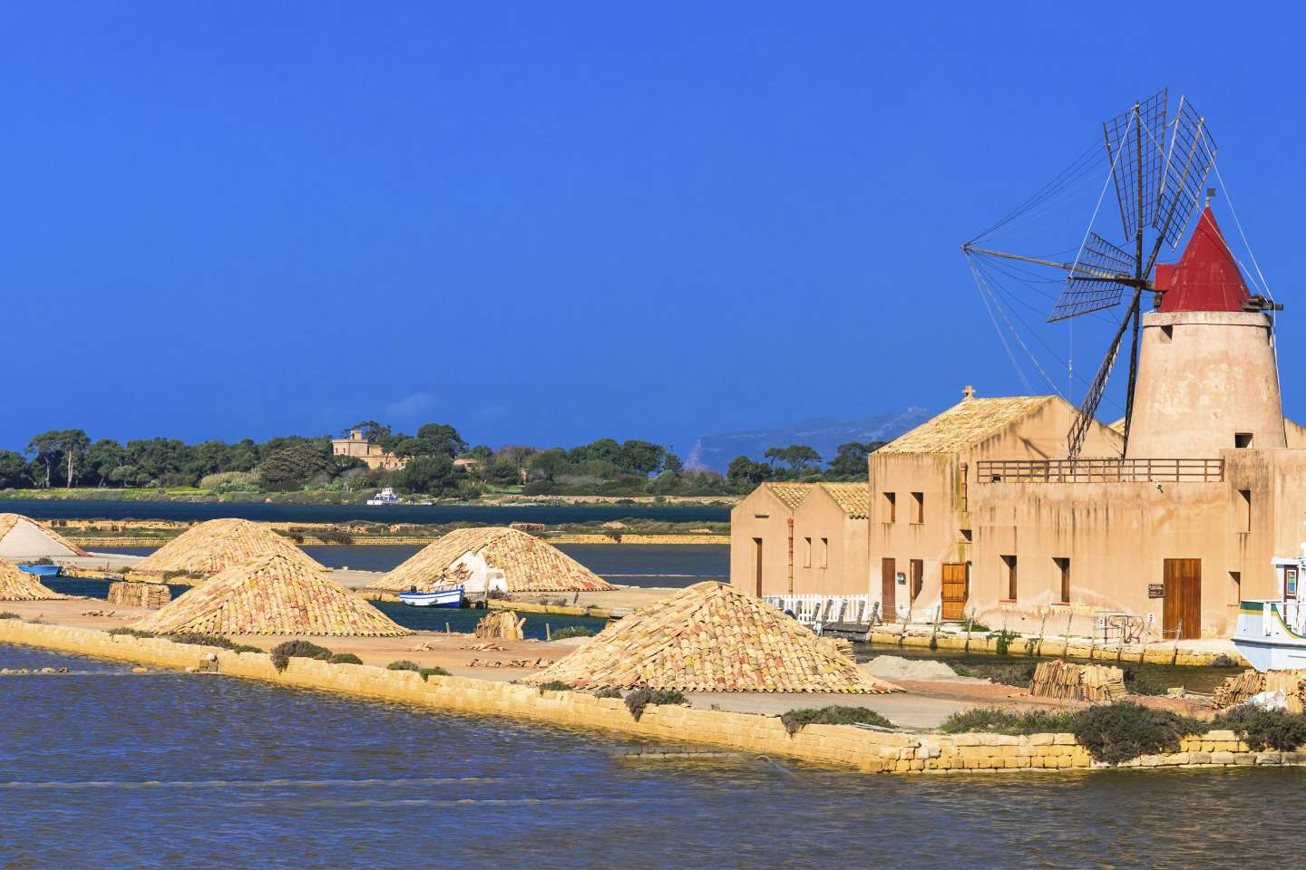 Stagnone Marsala, la laguna del kitesurf e del sale | Mooway