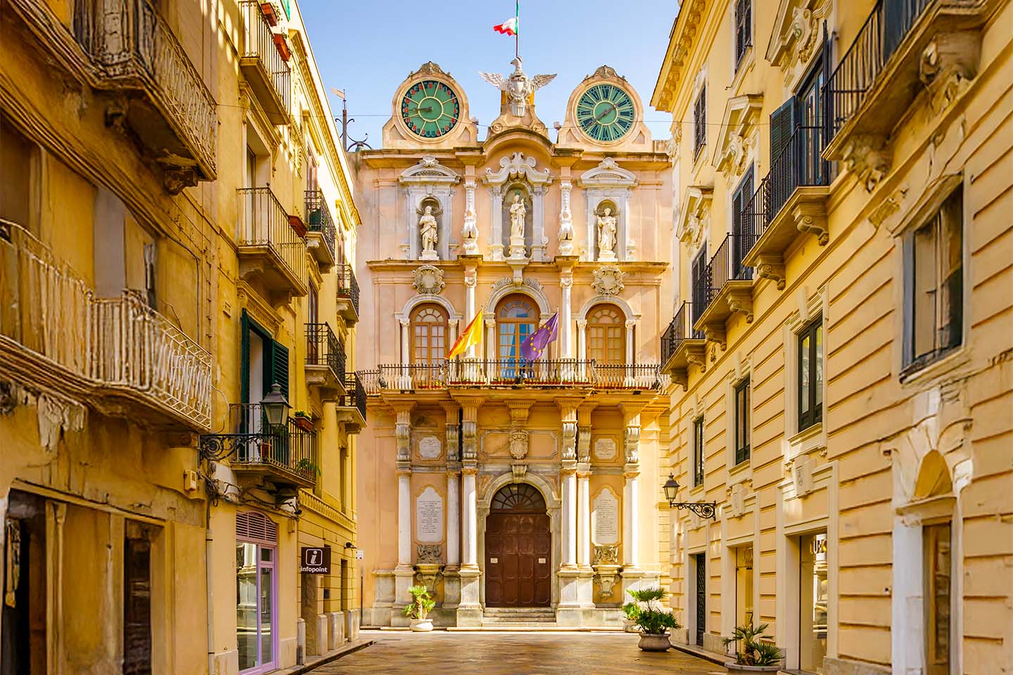 Trapani cosa vedere in città tra storia, mare e tradizioni